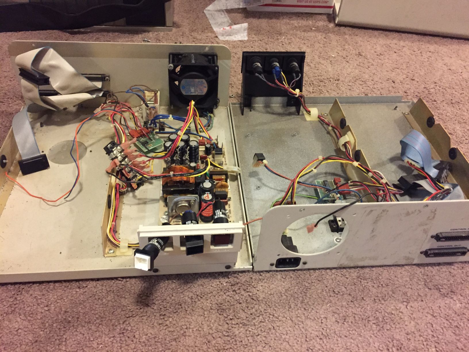 Tandy 6000 restored as TRS-80 Model 12 – Virginia Computer Museum