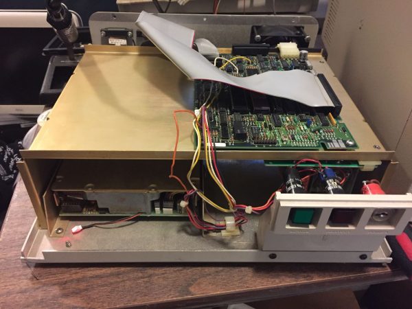 Tandy 6000 restored as TRS-80 Model 12 – Virginia Computer Museum