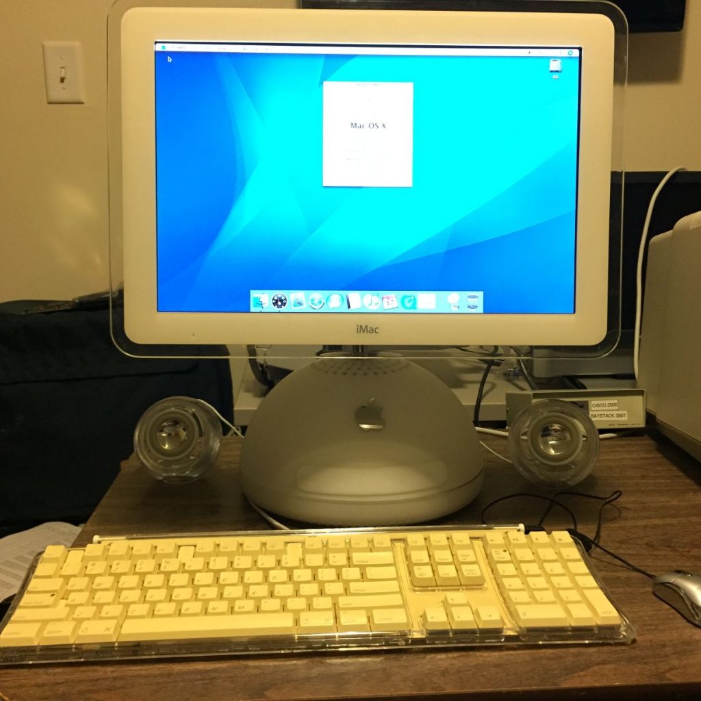 Apple iMac G4 – Virginia Computer Museum