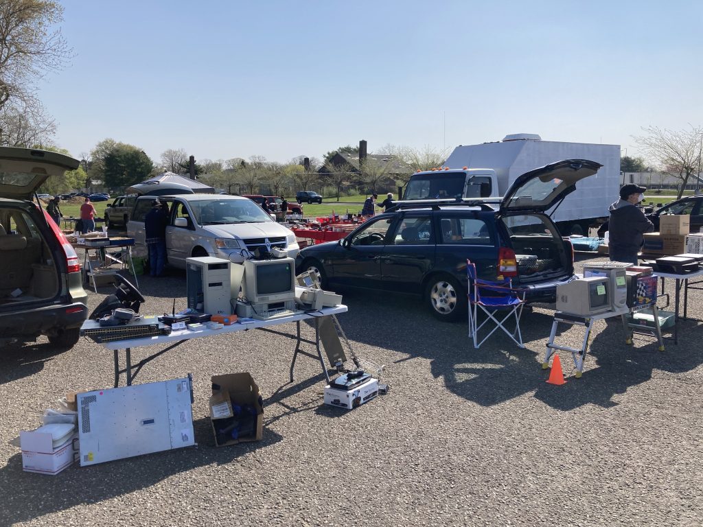 VCF Swap Meet 2021 – Virginia Computer Museum